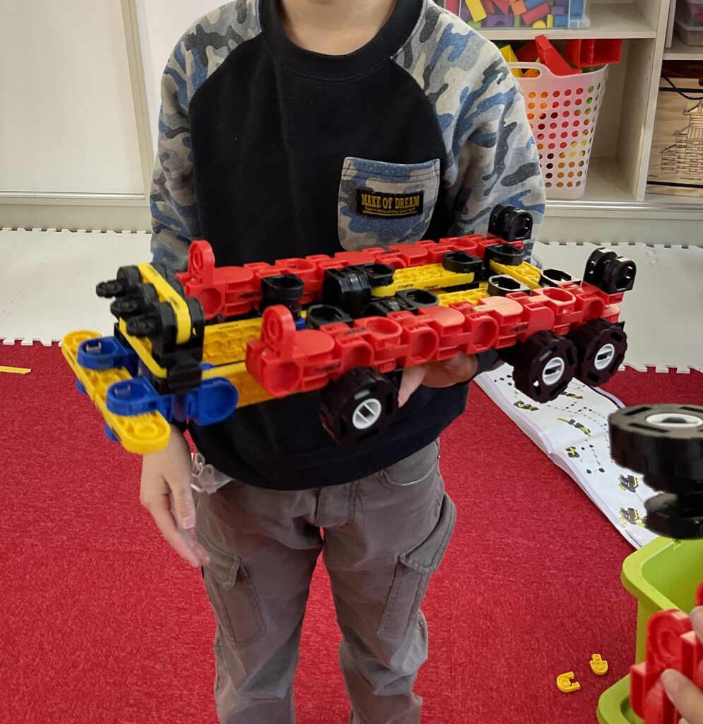 iRiNGO (アイリンゴブロック）：人気の新しいおもちゃ | 放課後等デイサービス HIRAKU